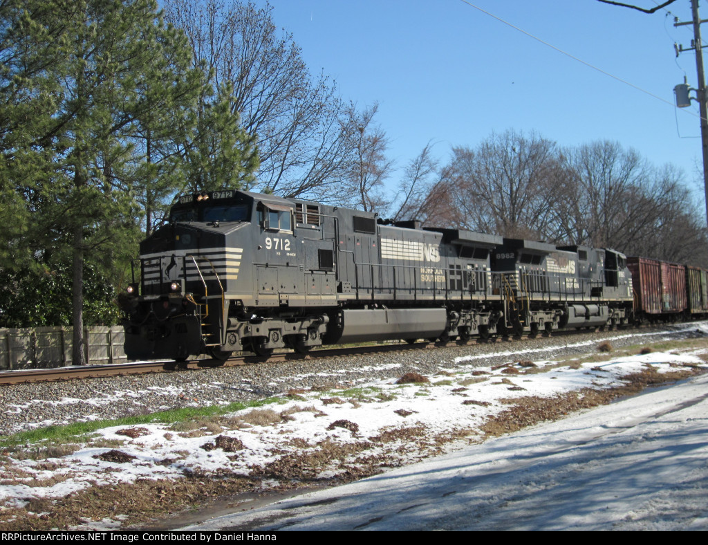 NS 9712 leads 17A west